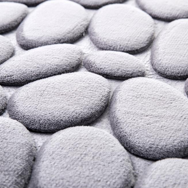 Simple cobblestone door mat